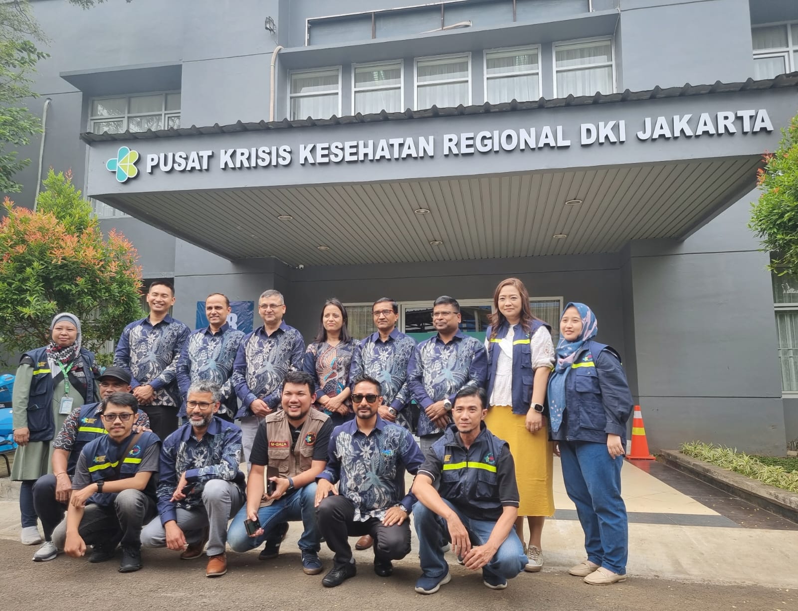 Foto Bersama Delegasi MoHP dan WHO Nepal ke Gedung PKK Regional ...